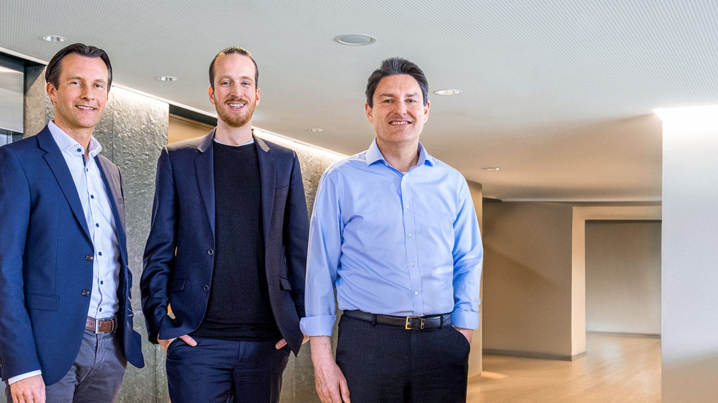 EOS Group: Fiscal year 2024/25 by regions - EOS in Germany